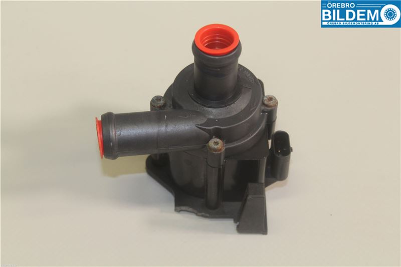 8K0965561A : Vandpumpe og Cirkulationspumpe - Autoparts24