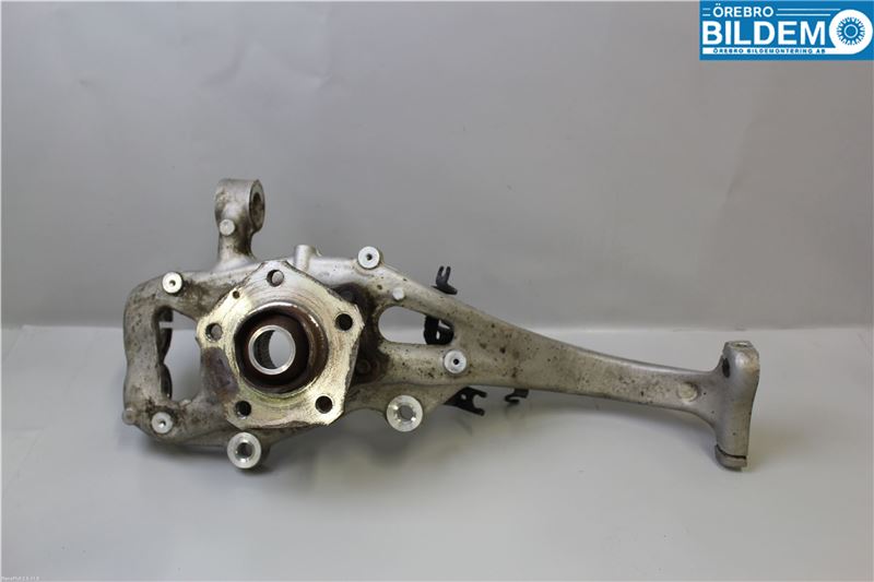 8W0407253F : Asschenkel / Wielnaaf voor - Autoparts24