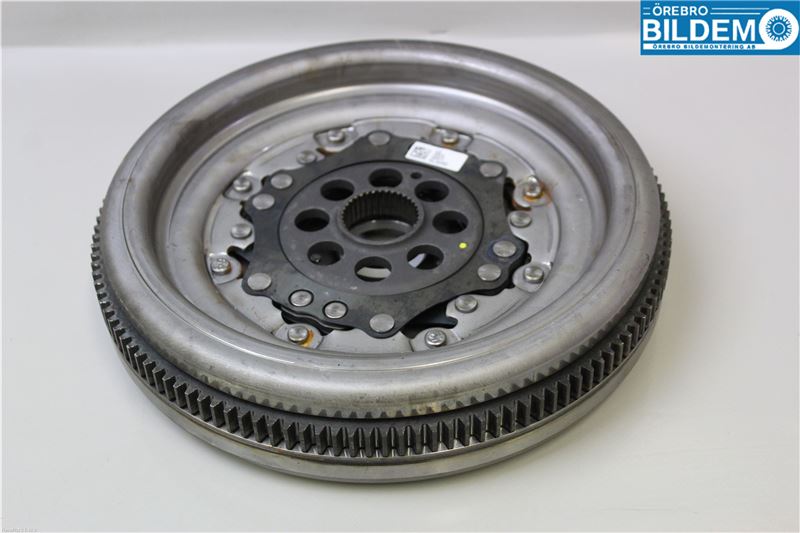 04L-105-266-D : Vliegwiel automatisch en Vliegwiel - Autoparts24