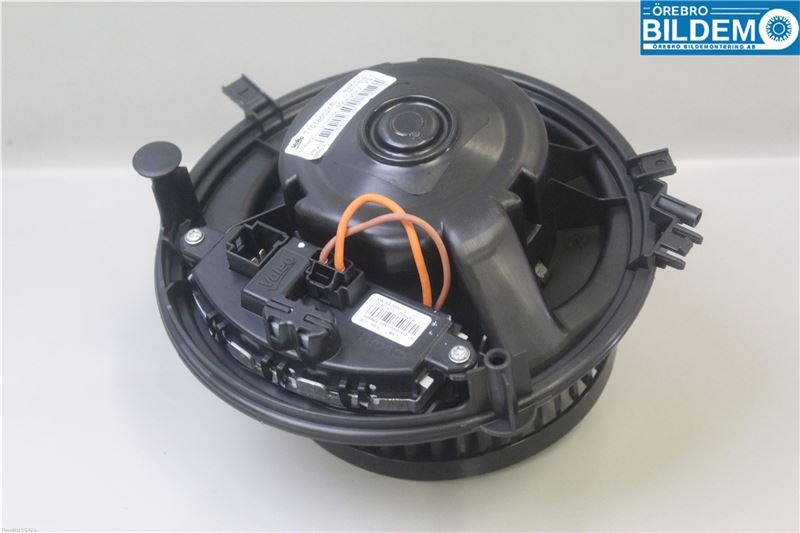 5Q1-819-021-F : Blæsermodstand / Varmeblæser - Autoparts24