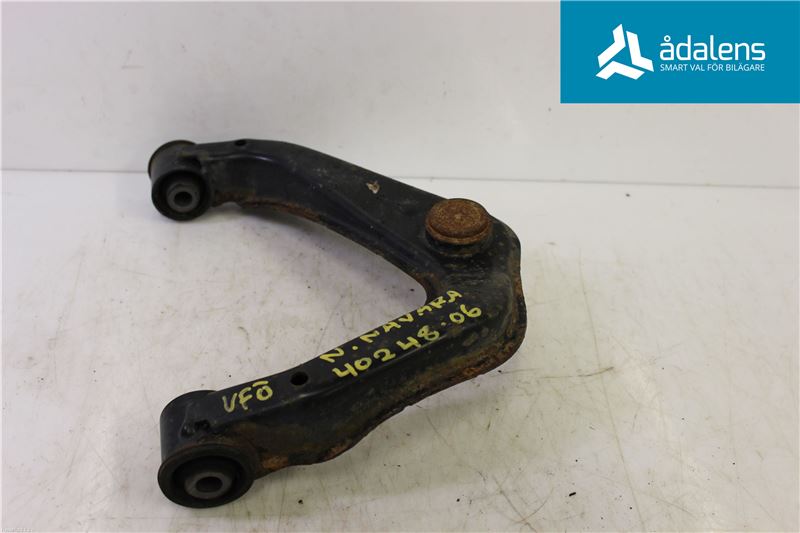 54525-EB300 : Bærearm forrest øverst - Autoparts24