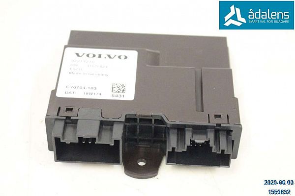 32214270 : Achterklep controle-eenheid - Autoparts24