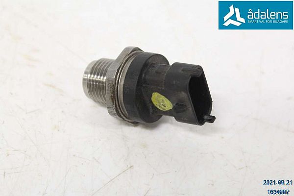 30787950 : Trykregulator og Rail bro / indsprøjtningsdyserør - Autoparts24