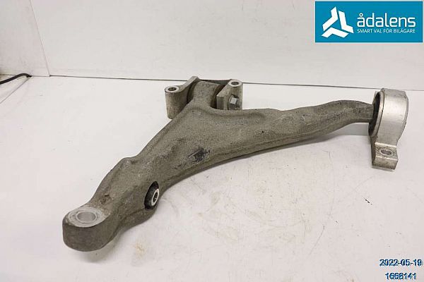 31360831 : Bærearm forrest nederst - Autoparts24