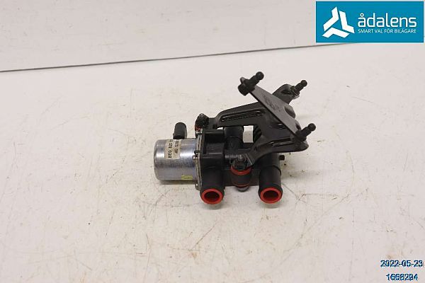 8E0820035B: Varmeregulering, Turbo laderegulering, Cirkulationspumpe ...