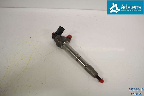 04L130277AD : Verstuiver / Injector - Autoparts24
