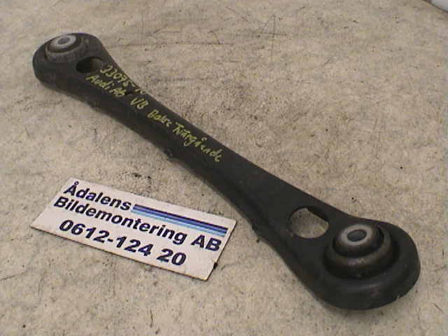 4F0-501-529-E : Bærearm bag - Autoparts24