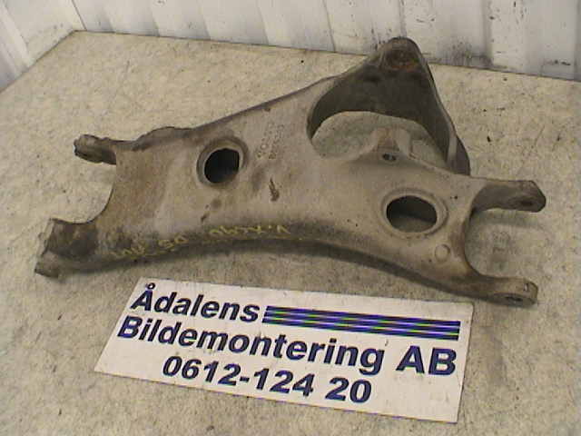 8666345 : Tragarm hinten - Autoparts24