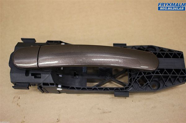 VW Tiguan - Handgreep / deurgreep achterklep Tiguan | Autoparts24