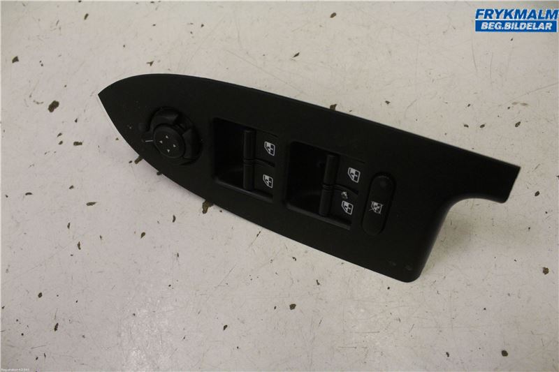 Alfa Romeo Giulietta - Electrische raamschakelaar Giulietta | Autoparts24