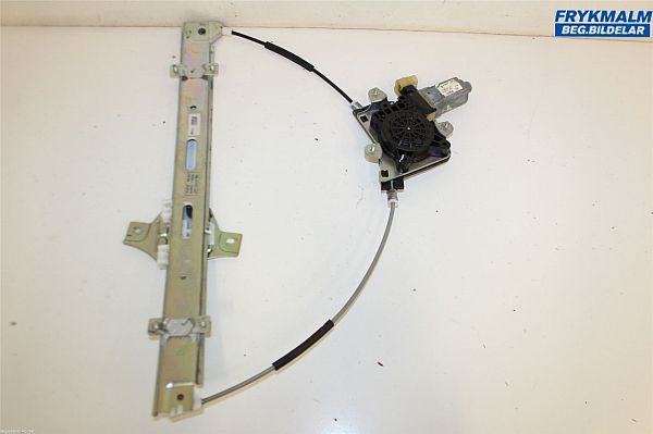 F00S1A2697 : Portierruitmotor en Raamhevel - Autoparts24