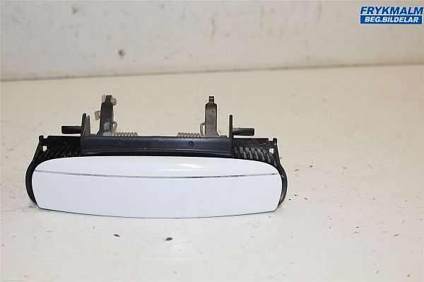 4F0-839-239 : Håndtag udvending - Autoparts24