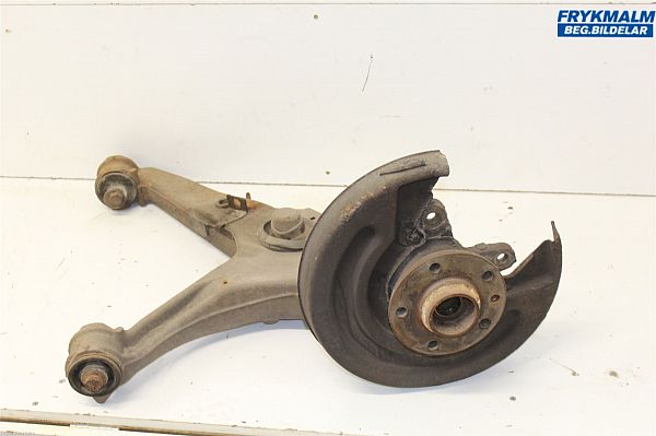 7E0501071 : Spindel - bag og Bærearm bag - Autoparts24