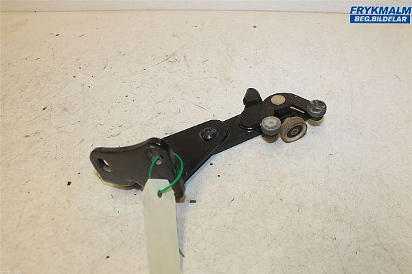 2K0-843-398-B : Skydedør og Hængsel - skydedør - Autoparts24