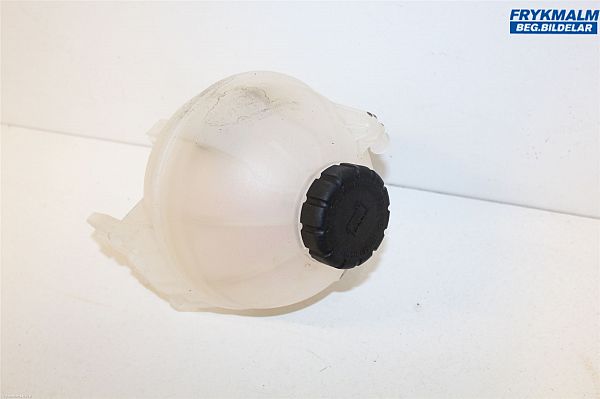 A9105010400 : Expansievat / Koelvloeistof Reservoir - Autoparts24