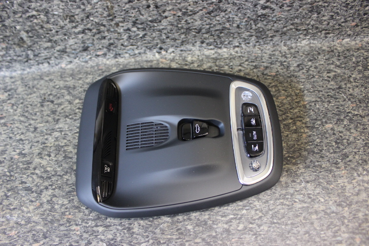 32366212 : Loftslys - Autoparts24