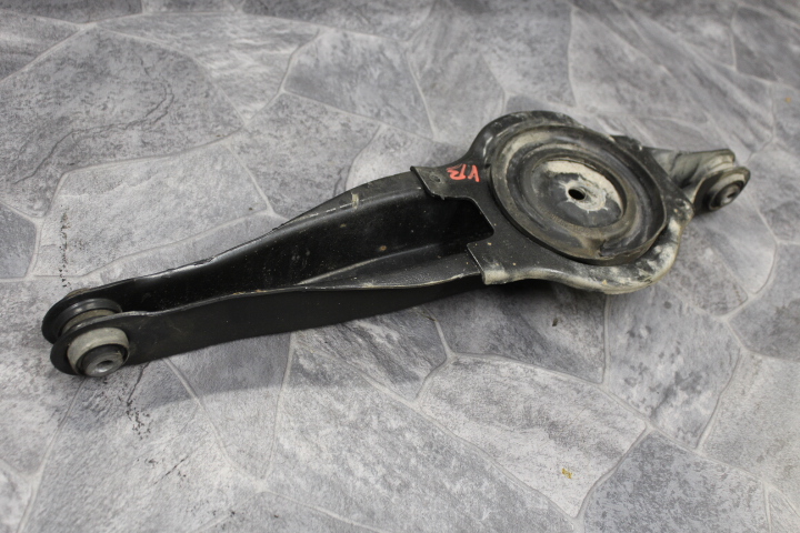 31429120 : Tragarm hinten - Autoparts24