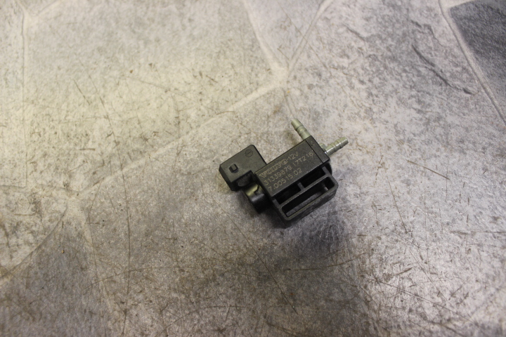 31339879 : Vakuumventil / Trykomformer og Turbo laderegulering ...