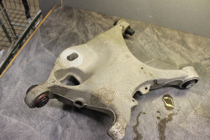 31678074 : Bærearm bag - Autoparts24