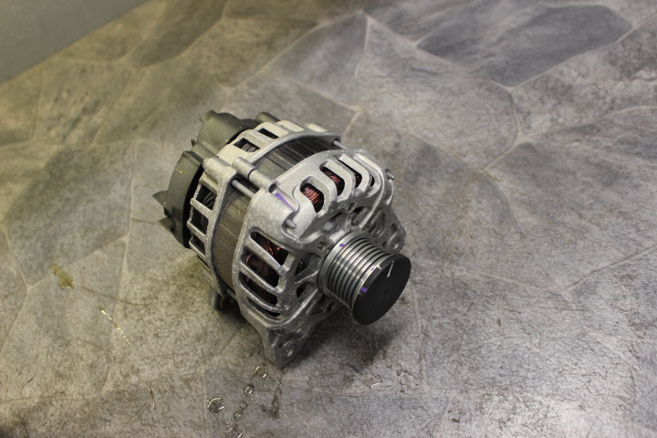 231000643R : Generator - Autoparts24