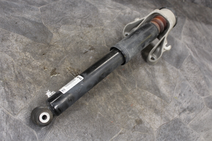 32213635 : Støddæmper - bag - Autoparts24