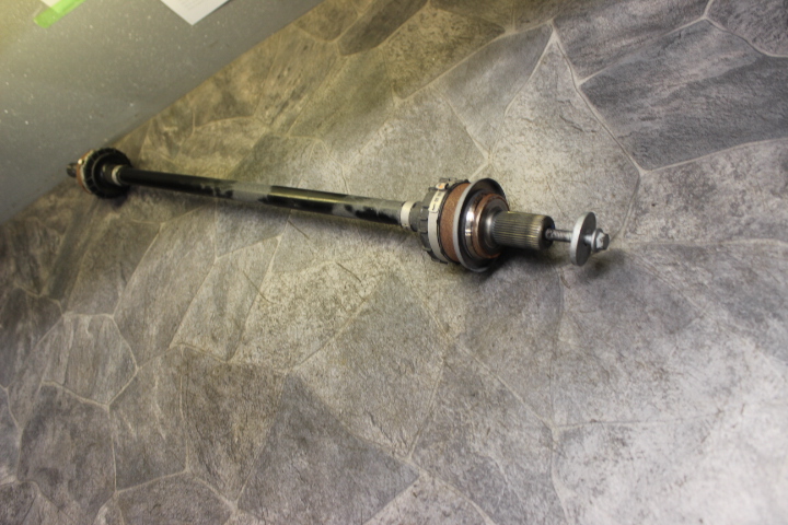 31492051 : Aandrijfas / Steekas links-achter en Aandrijfas / Steekas ...