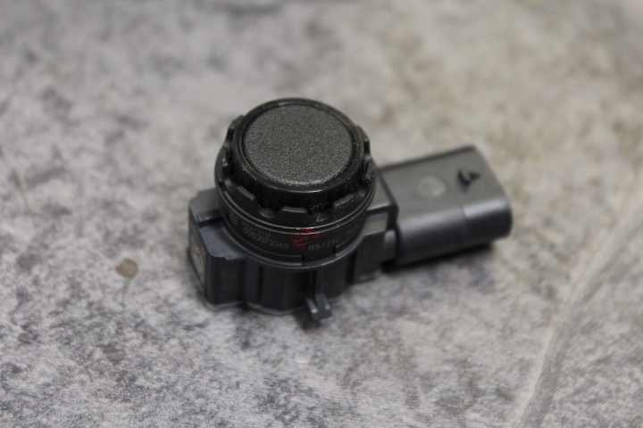 32271117 : Parkeerhulp achter sensor en Parkeerhulp sensor voorzijde ...