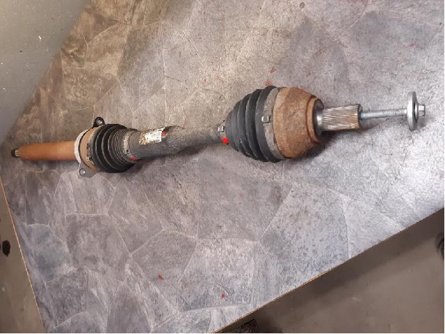 31437524 : Drivaksel for - Autoparts24