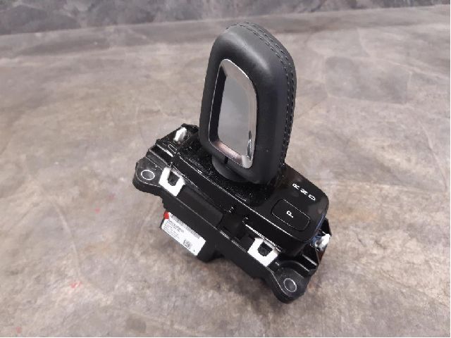 Volvo Xc40 - Versnellingspook Xc40 | Autoparts24