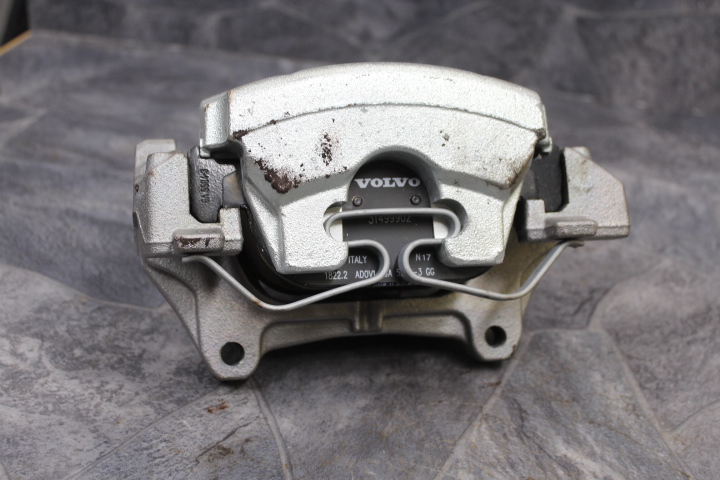 36010244 : Remklauw, linksvoor - Autoparts24