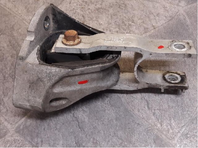 Brugt Volvo V40 - motorophæng | Autoparts24