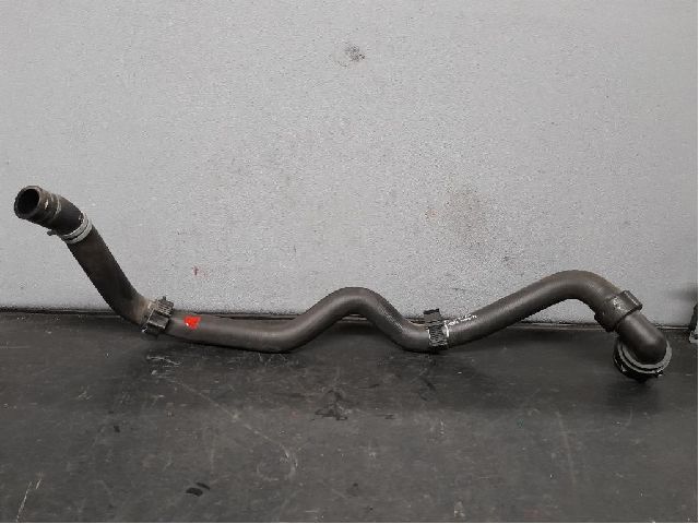 Volvo V60 Kühlerschlauch gebraucht kaufen | Autoparts24