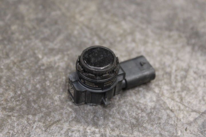 39794526 : Einparkhilfe Sensor hinten und Einparkhilfe Sensor vorne ...
