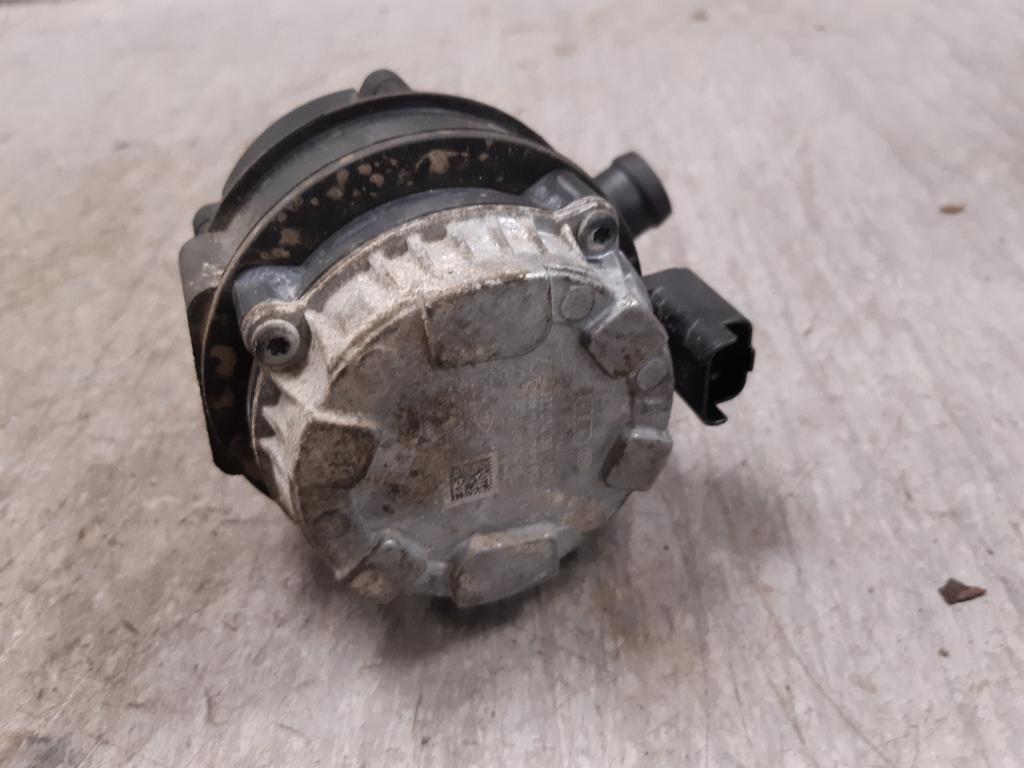 Mercedes-Benz CLA Shooting Brake (X118) Water pump 210105430R, 210100080R