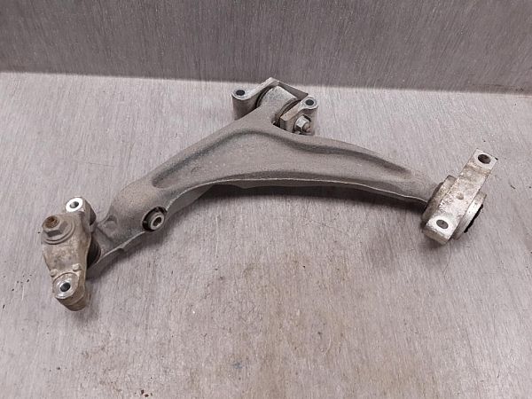 31658893 : Querlenker vorne unten - Autoparts24