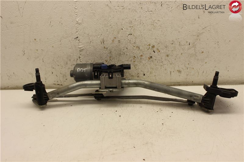 132-71-686 : Viskertræk og Viskermotor - for - Autoparts24