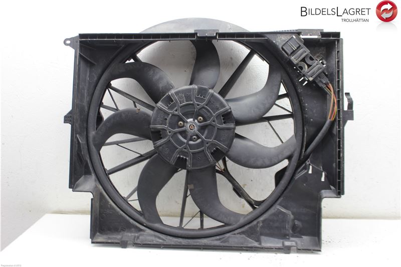 17427801647 : Kølerblæser el og Kølerkappe - Autoparts24