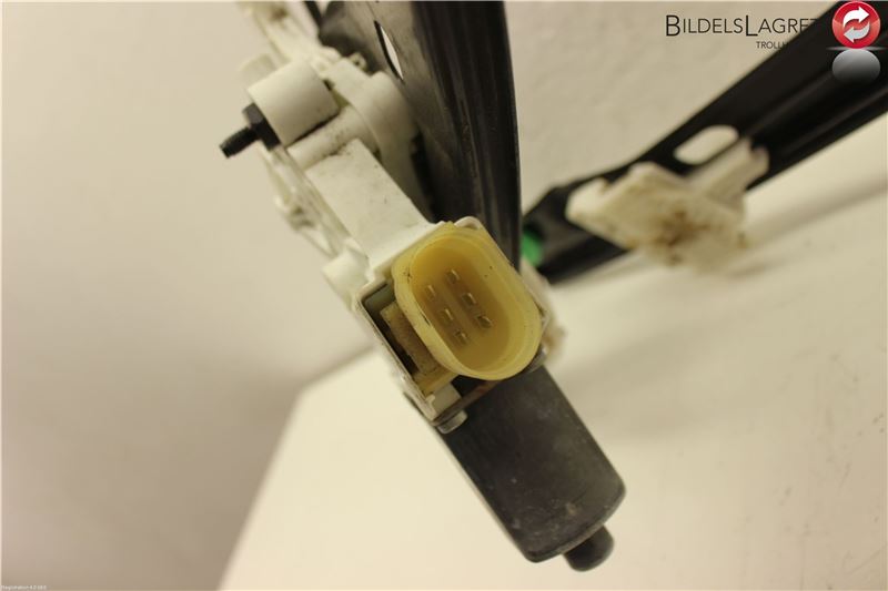 BMW 3 (E90) Fensterhebermotor 67626927027, 7060265, 51337140587