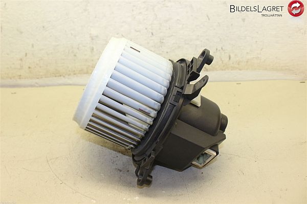Peugeot 5008 - Kachel Ventilatiemotor / aanjager 5008 | Autoparts24