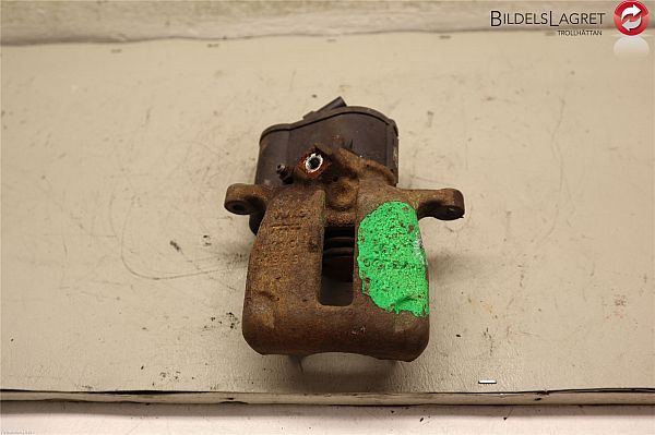 VW - Remklauw, rechtsachter | Autoparts24