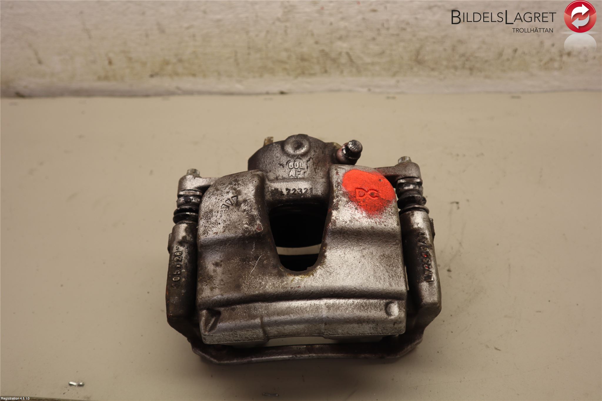 Mercedes-Benz A-CLASS (W177) Brake caliper - front left A2474213700