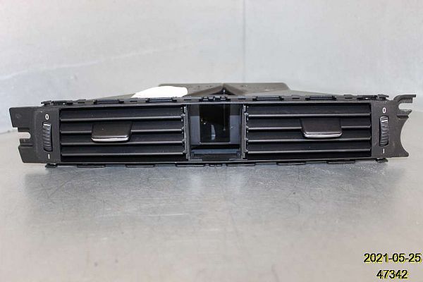 64229130458 : Frischluftdüse - Autoparts24
