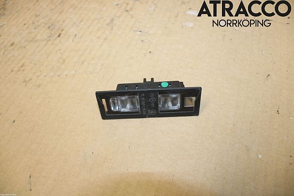 8W6943021A : Nummerplade - lygte - Autoparts24