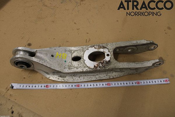 80A505311A : Draagarm achter - Autoparts24