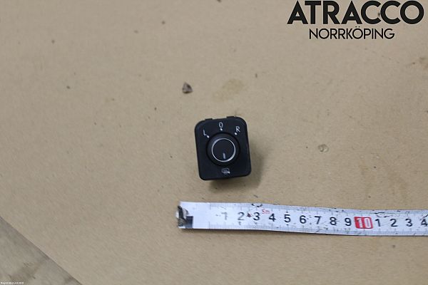 3G0959565A : Kontakt - sidespejl - Autoparts24