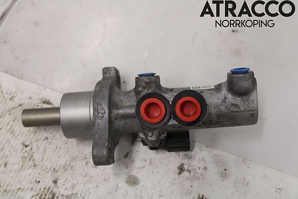 7LA-611-019-REP : Hoofdremcilinder - Autoparts24