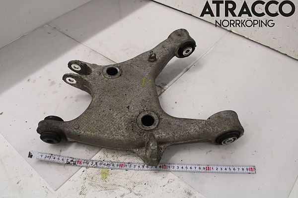 33326865897 : Tragarm hinten - Autoparts24