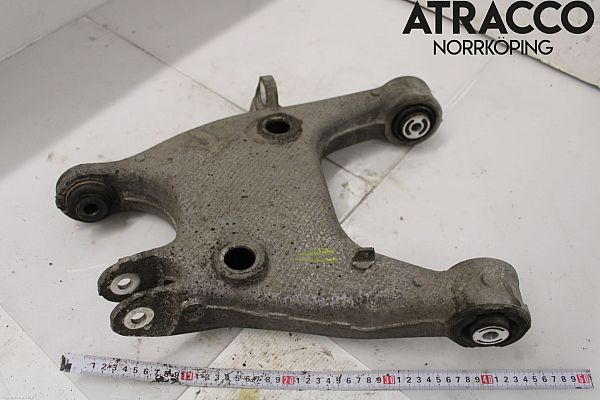 33326865898 : Draagarm achter - Autoparts24