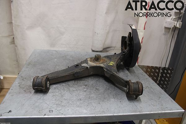 7E0501071 : Triangle und Broche - arrière - Autoparts24