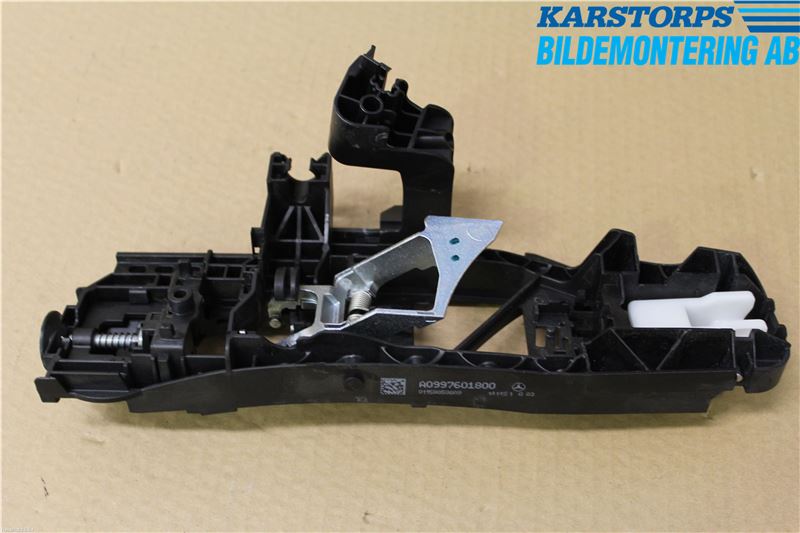 A0997601800 : Handgreep / deurgreep achterklep en Handgreep-binnen ...